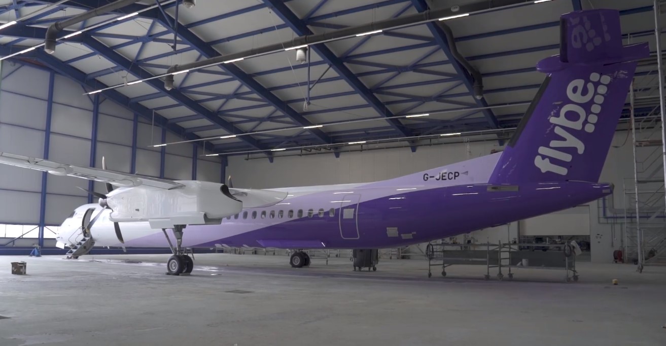 PICTURE: UK's Flybe shows off new livery on Q400